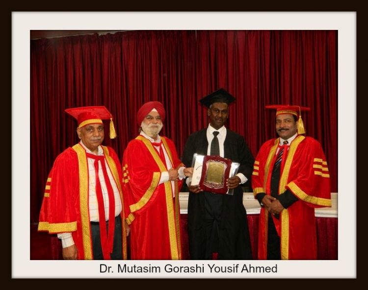 Surgeons and Gynaecologists taking training at World Laproscopy Hospital India and Dubai Batch ...