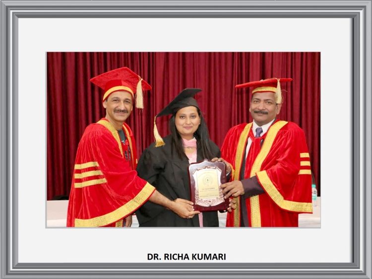 Surgeons and Gynaecologists taking training at World Laproscopy Hospital India and Dubai Batch ...