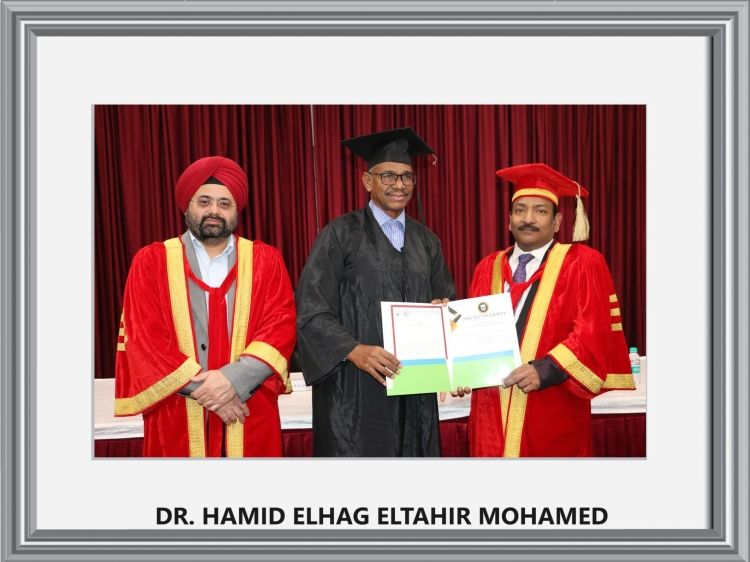 Surgeons and Gynaecologists taking training at World Laproscopy Hospital USA, India and Dubai ...