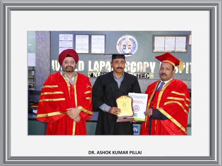 Album of Robotic Surgeon taken training at World Laproscopy Hospital