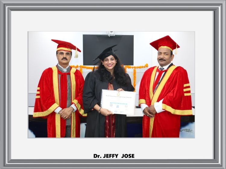 Surgeons and Gynaecologists taking training at WLH Batch May 2025